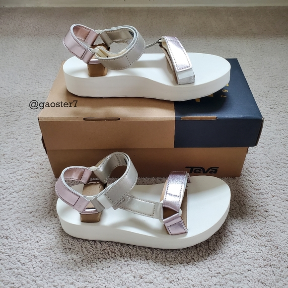Teva | Shoes | Teva Midform Universal Shimmer Sandals | Poshmark
